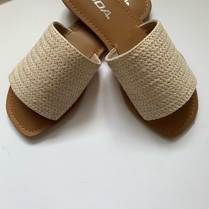 Soda | Shoes | Soda Raffia Off White Beach Sandal Slides Shoes | Poshmark